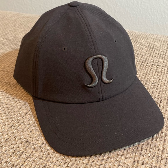 lululemon athletica | Accessories | 39 Nwt Lululemon Days Shade Ball ...